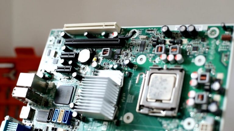 TPM Device Not Detected? - Here's How To Fix It - Tech News IIT